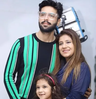 Fahad Mustafa's Wife, Height, Weight, Net Worth, Age, Career And Full ...