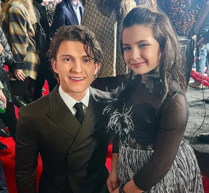 Lexi Rabe Age, Height, Weight, Net Worth, Age, Career And Full Bio ...