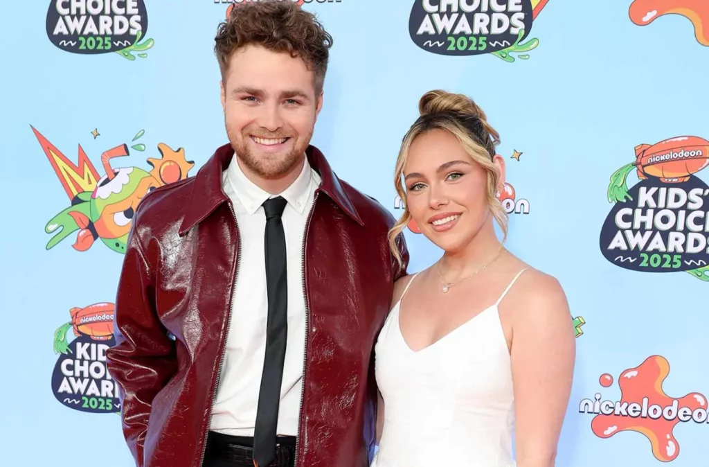 Alex Warren Age, Height, Weight, Net Worth, Career And Full Bio - Bio Scops