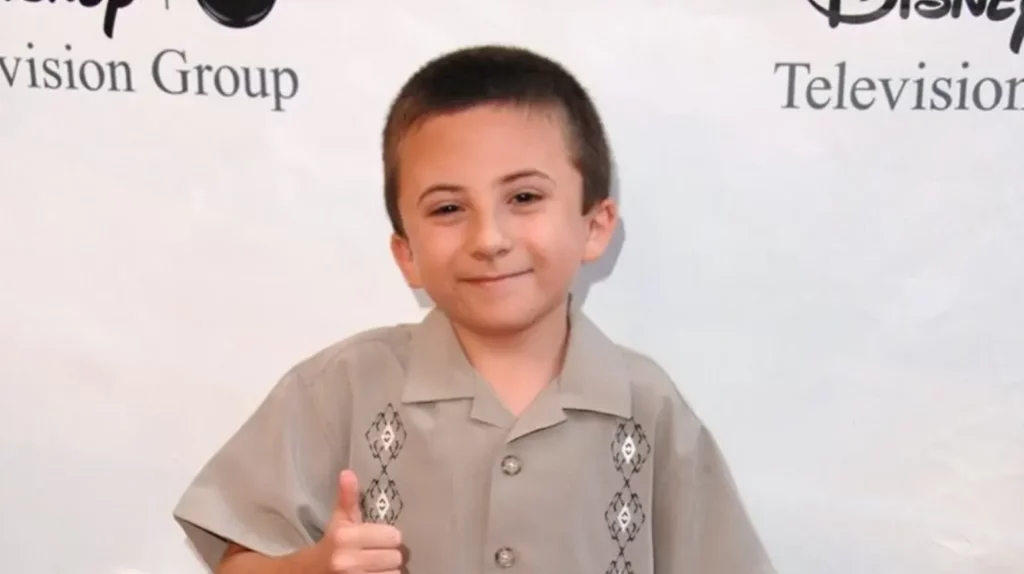 Atticus Shaffer Age, Height, Weight, Net Worth, Career, And Full Bio ...