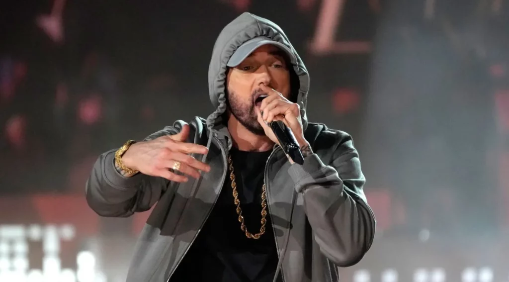 Eminem's Wife, Age, Height, Weight, Net Worth, Career, And Full Bio ...