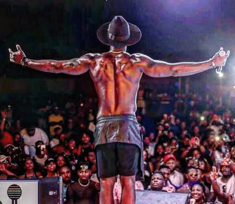 Terrell Carter Age, Height, Weight, Net Worth, Career, And Full Bio ...