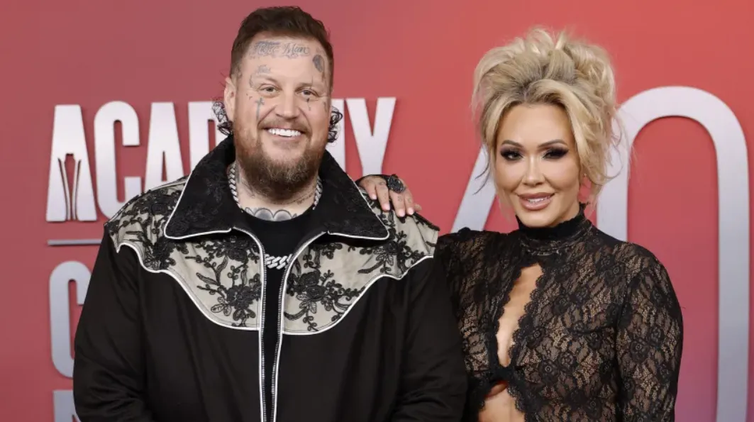 Jelly Roll Wife, Age, Height, Weight, Net Worth, Career And Full Bio ...