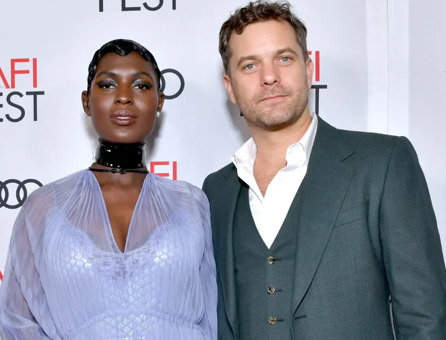 Joshua Jackson Age, Height, Weight, Net Worth, Career And Full Bio ...