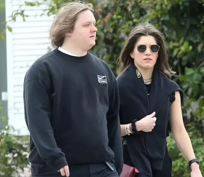 Lewis Capaldi Wife, Age, Height, Weight, Net Worth, Career, And More ...