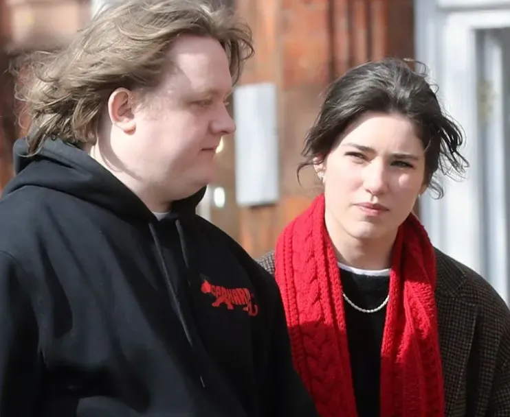 Lewis Capaldi Wife, Age, Height, Weight, Net Worth, Career, And More ...