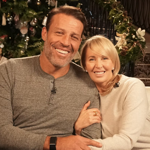 Tony Robbins' Wife, Age, Height, Weight, Career, Net Worth, and More ...