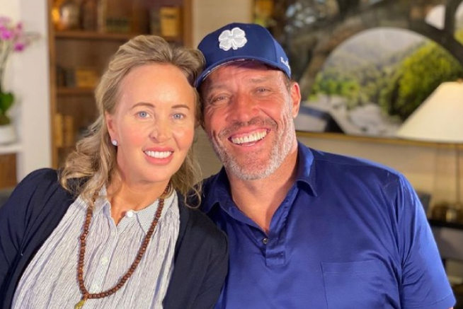 Tony Robbins' Wife, Age, Height, Weight, Career, Net Worth, and More ...