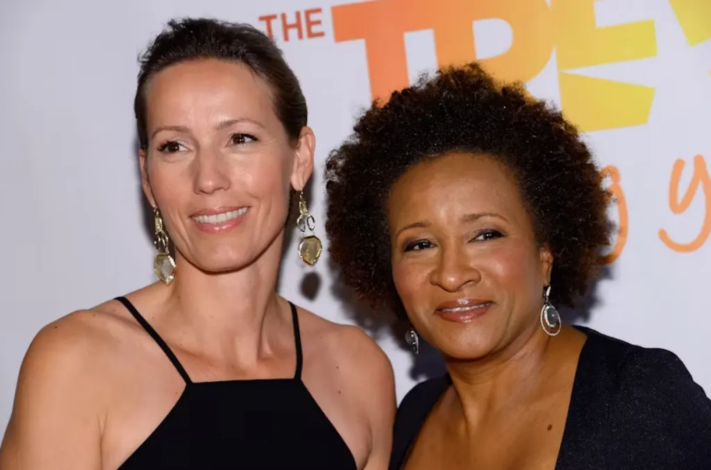 Wanda Sykes Wife, Age, Height, Weight, Net Worth, Career, And Full Bio - Bio Scops