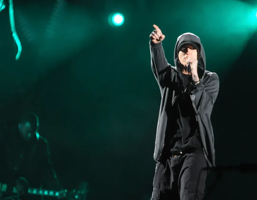 Eminem Height: Everything You Need to Know About the Rap Icon’s Stature ...