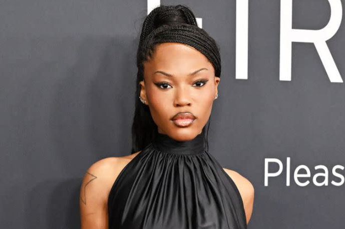 Quenlin Blackwell Age, Height, Net Worth, Career & Full Biography [2025 ...