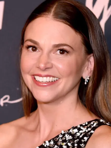 Sutton Foster Height, Age, Net Worth, Career, And More - Bio Scops